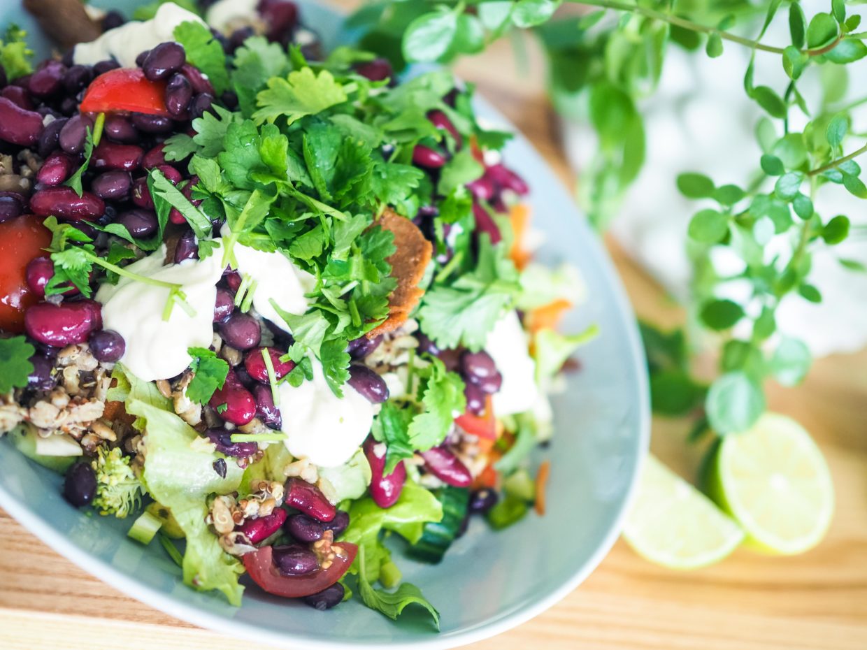 2 x MÄTTÖSALAATIT – RUOKAISA SALAATTI KESÄPÖYTÄÄN! – Piia Pajunen ...